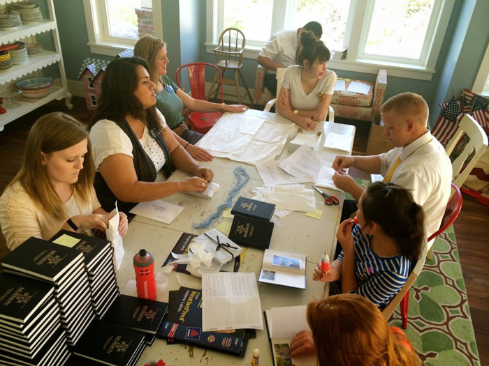 Stephanie Nielson Starts 'Book of Mormon Project' - Add Faith