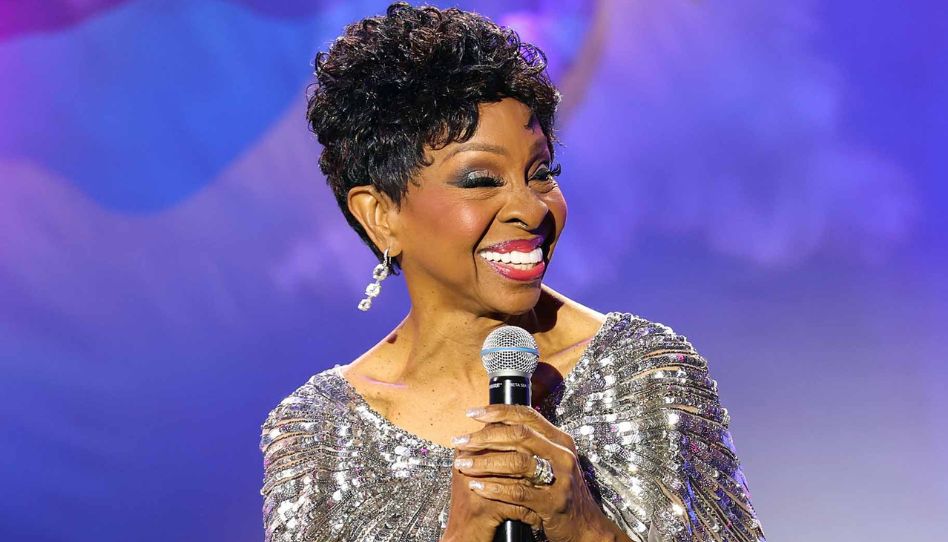 Famous Mormon Converts: 8 Inspiring Stories of Faith