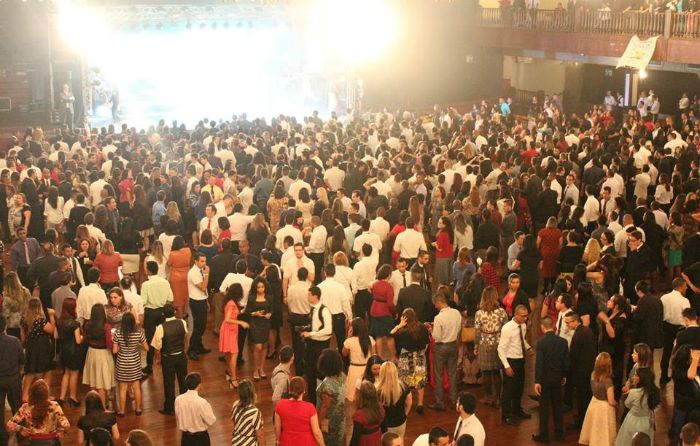 Sao Paulo Dance Brings LDS YSAs Together | Mormonhub.com