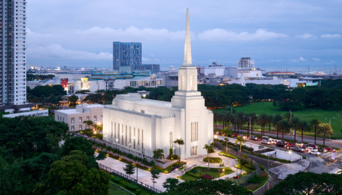 Temple Square missionary model for Salt Lake Temple